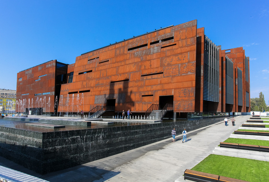 Centre de la Solidarité Européenne | JBL Professional Loudspeakers ...