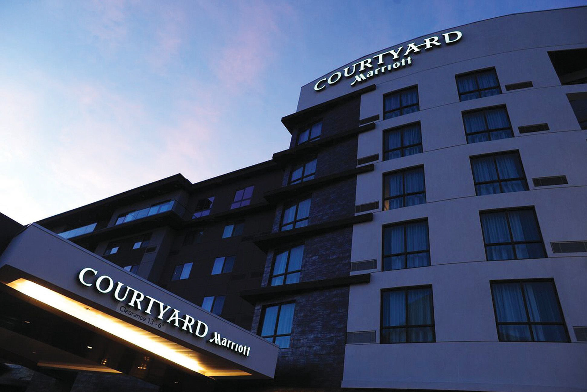 Case Study: Marriott Courtyard | JBL Professional Loudspeakers | English